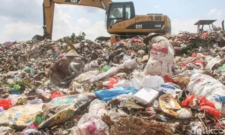 Prabowo Sahkan Aturan Sulap Sampah Jadi Energi Terbarukan