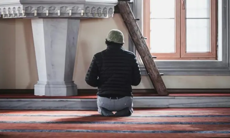 Sholawat Adnani: Ungkapan Cinta Kepada Nabi, Ini Bacaan dan Keutamaannya