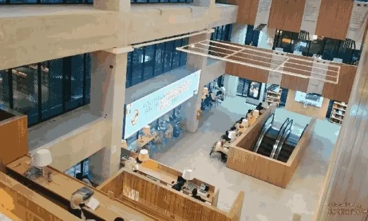 Perpustakaan Jakarta Jadi Alternatif Ruang Kerja Produktif